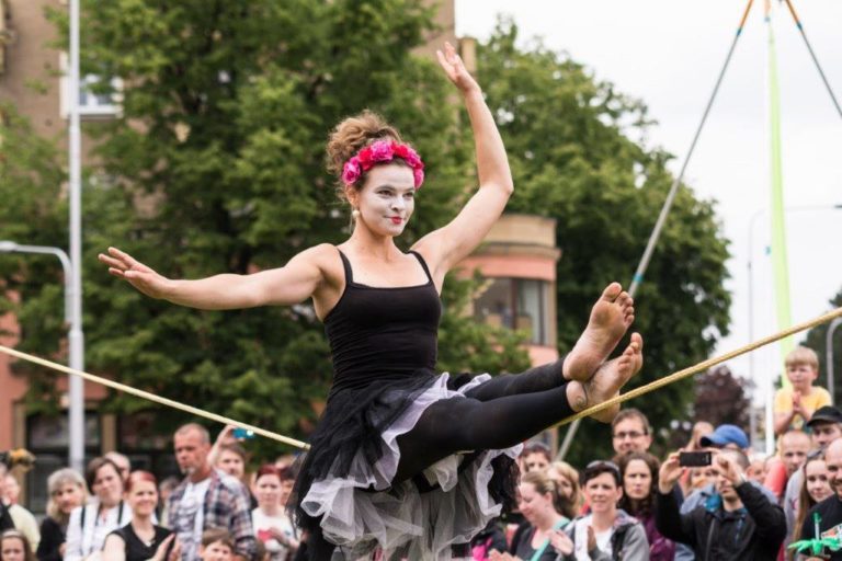 Festival Cirkulum na tři dny povýšil Porubu na hlavní město ...