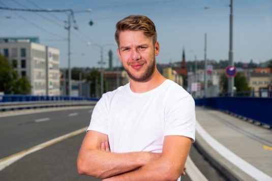 Je to skvělý materiál a nevyčerpatelné téma, říká Jan Holec před ...